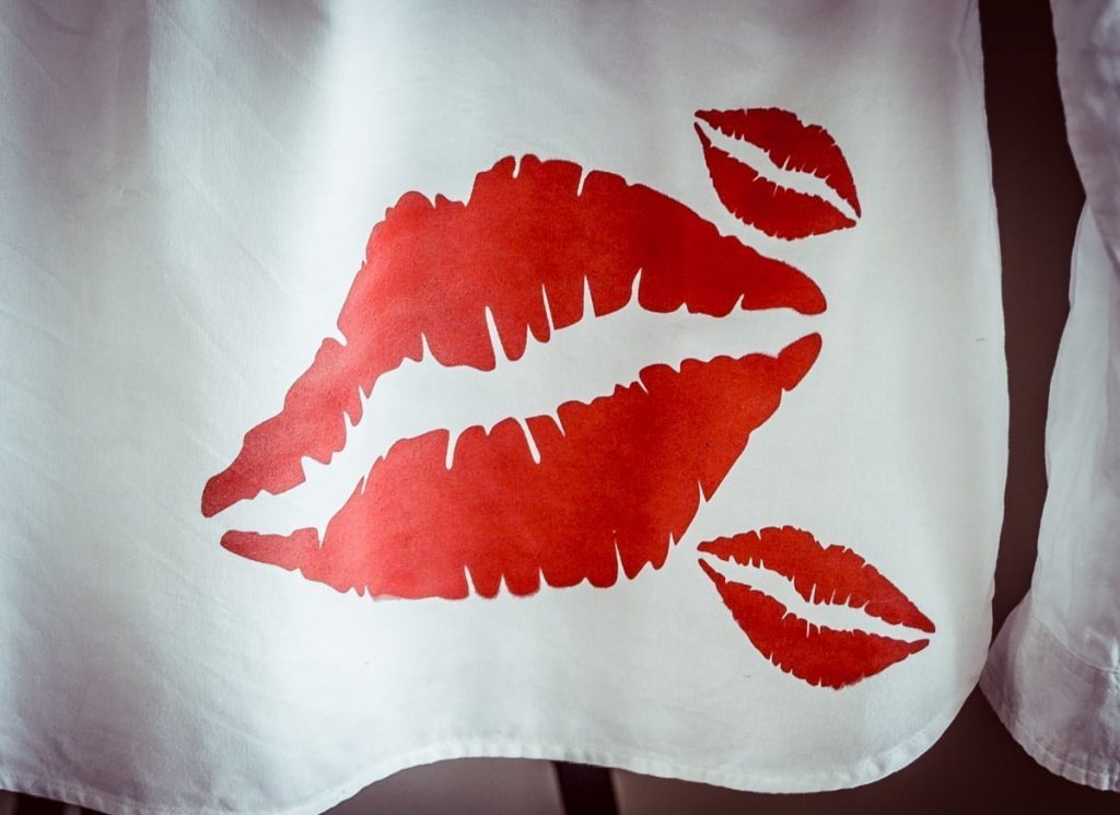 How To Make A Stencil With Freezer Paper NeliDesign
