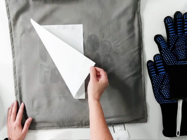 How to easily remove heat transfer vinyl - NeliDesign